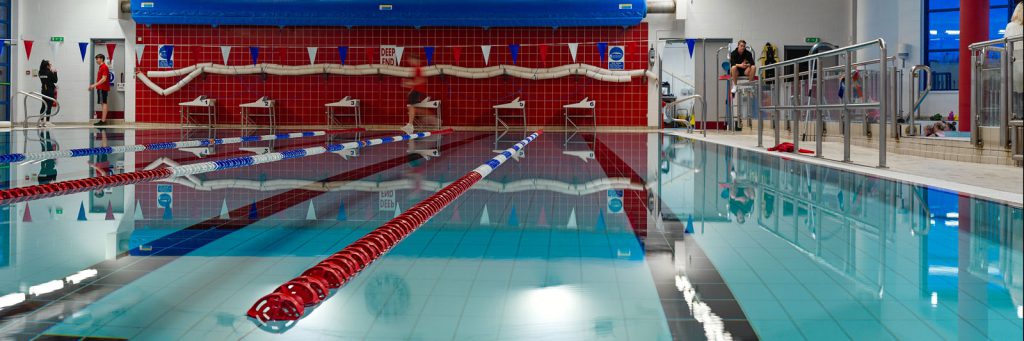 Timetable s for the main and little pools - Western Swimming Pool